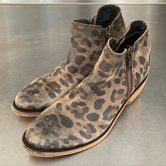 LIBERTY Black | Shoes | Liberty Black Leopard Leather Boots New With ...